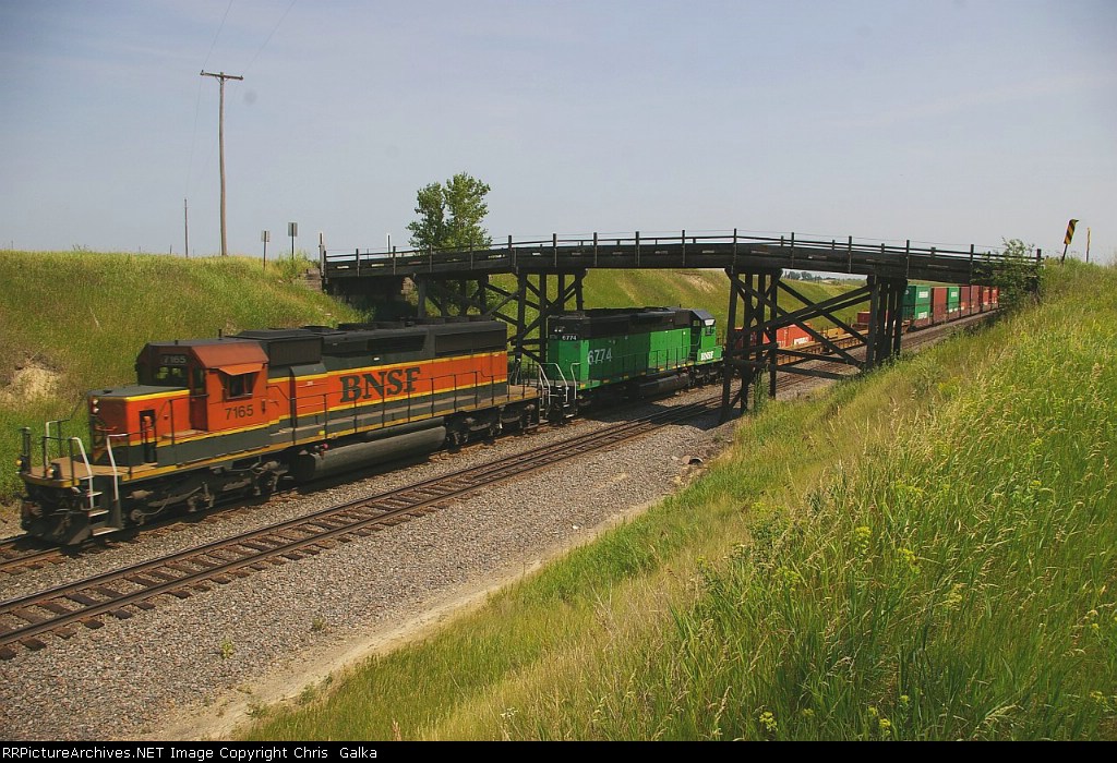 BNSF 7165W